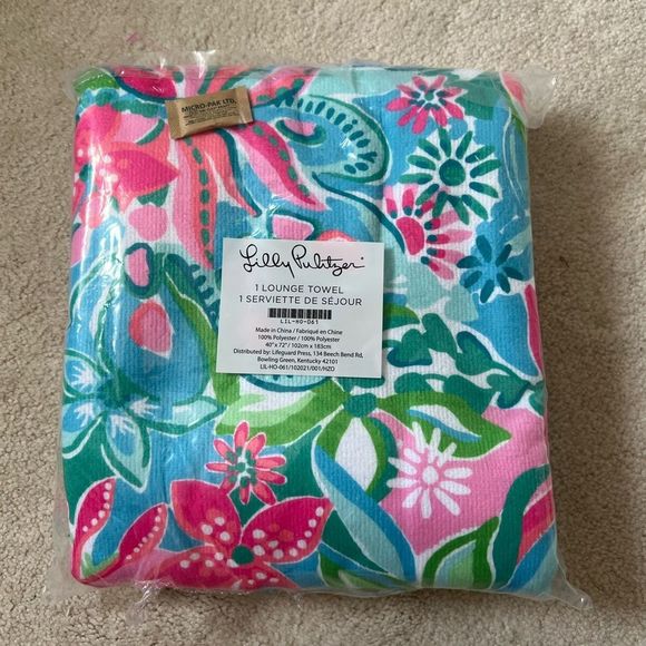 Lilly Pulitzer Lounge Towel